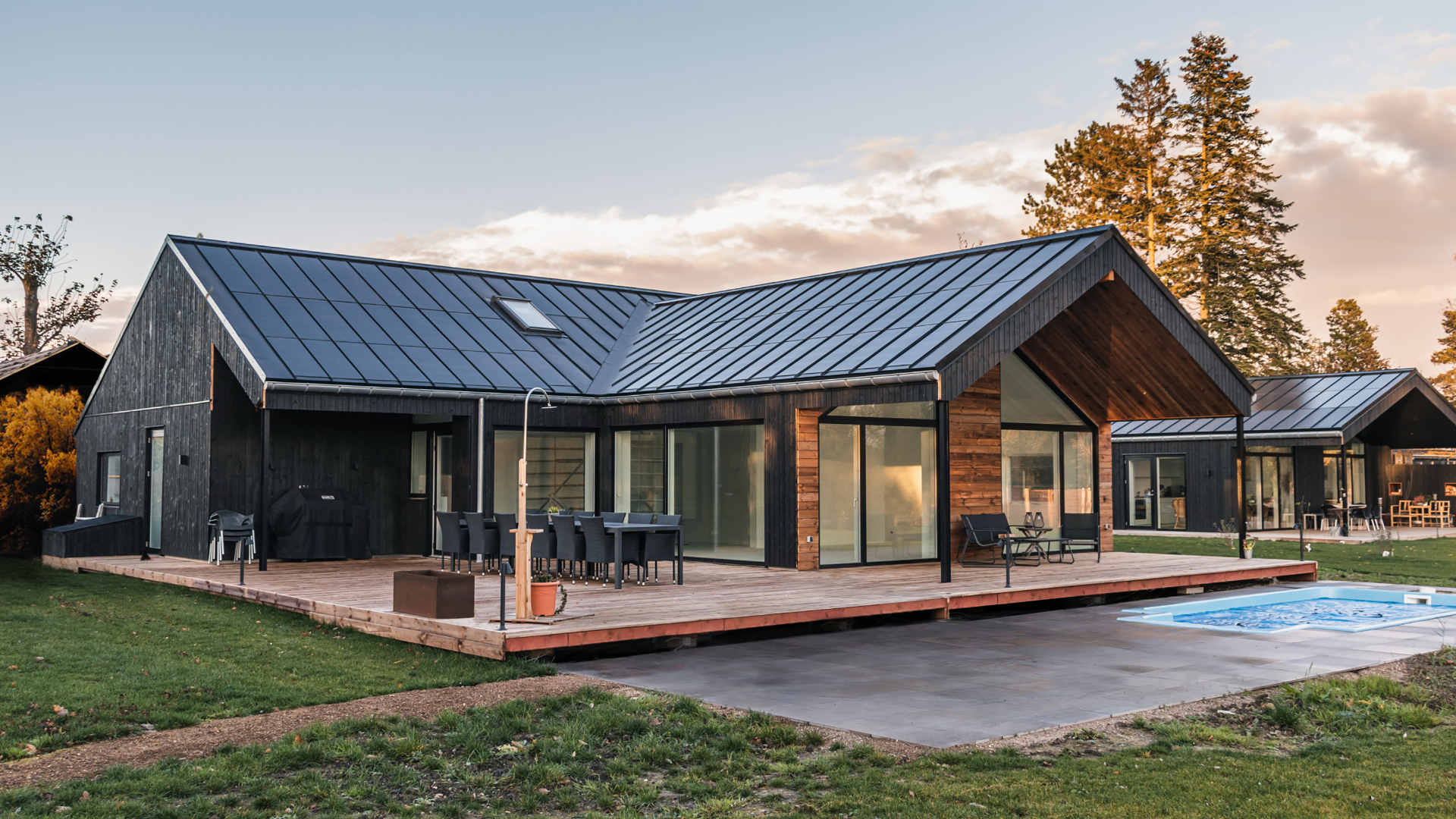 Meet The Perfect Solar Roof